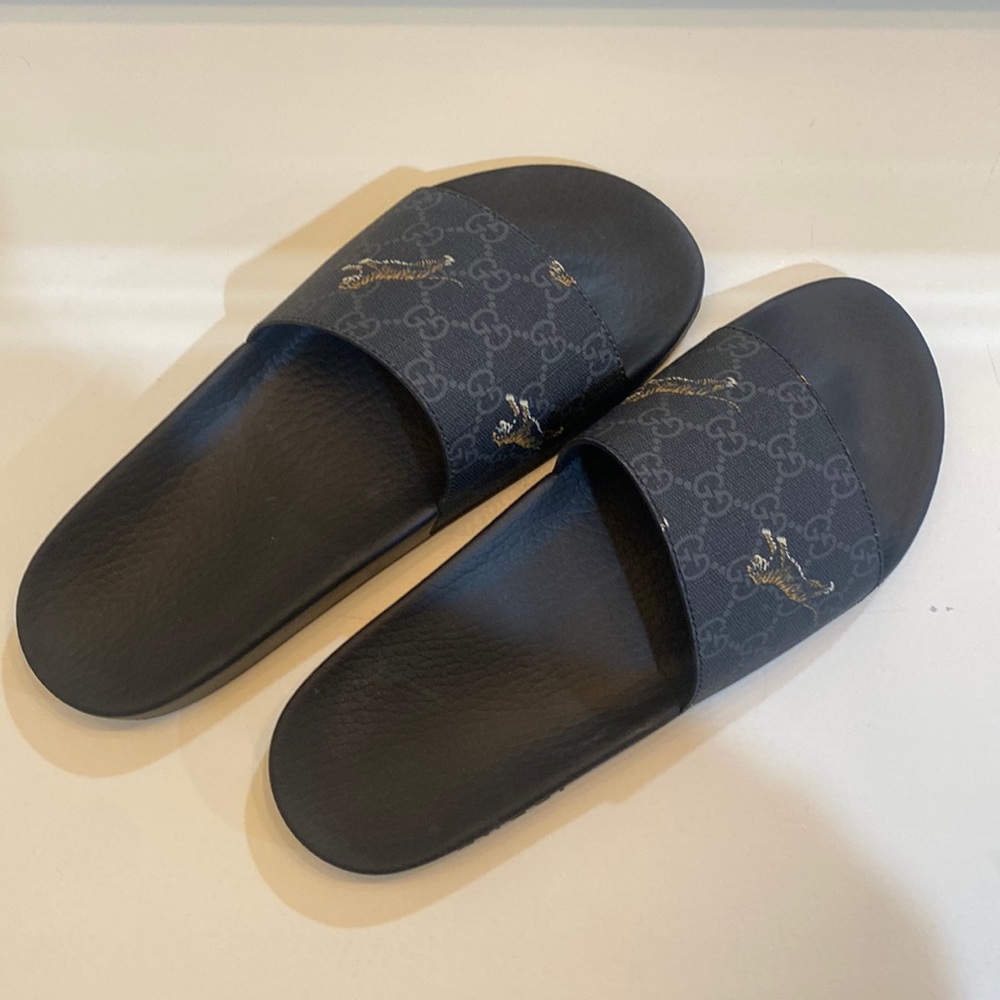 Gucci Gg Black Tiger Supreme Monogram Slide Sandals S… - Gem